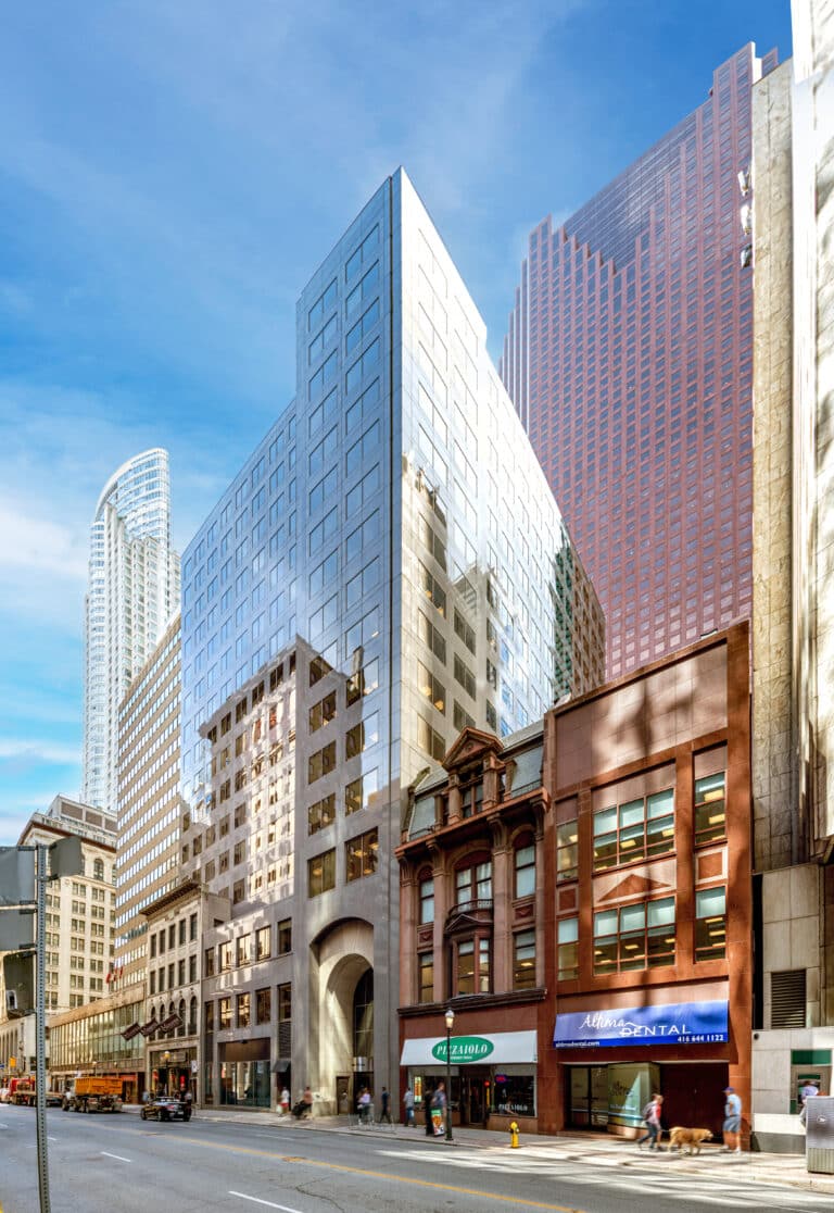 100 Yonge Street - Canada Green Building Council (CAGBC)